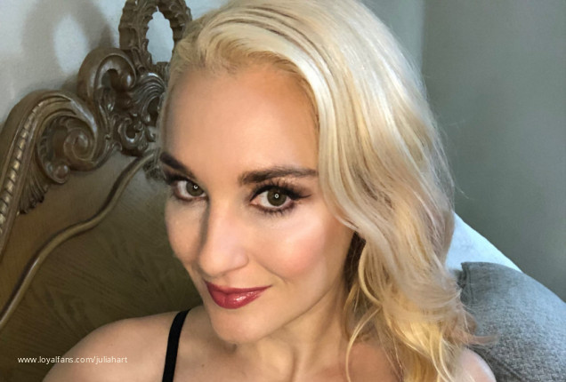 I like telling you what to do - Goddess Julia Robbie Official Photos ...