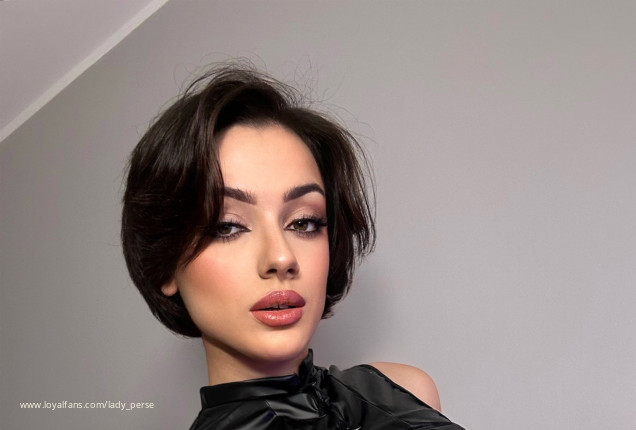 Good slave is a loyal slave, so please your Queen now! - Lady Perse Femdom Findom Official ...