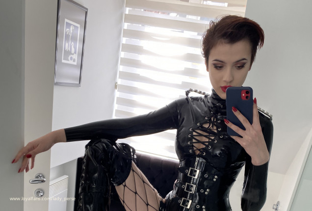 If you want to worship my boots, first you need to please me - Lady Perse Femdom Findom Official ...