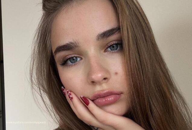 How does this outfit look on me? 💕 - Emiliya Official Photos | LoyalFans