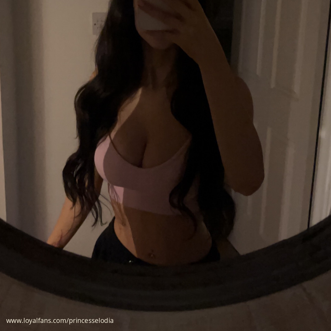 Princess Elodia’s Official Social Fan Page | LoyalFans