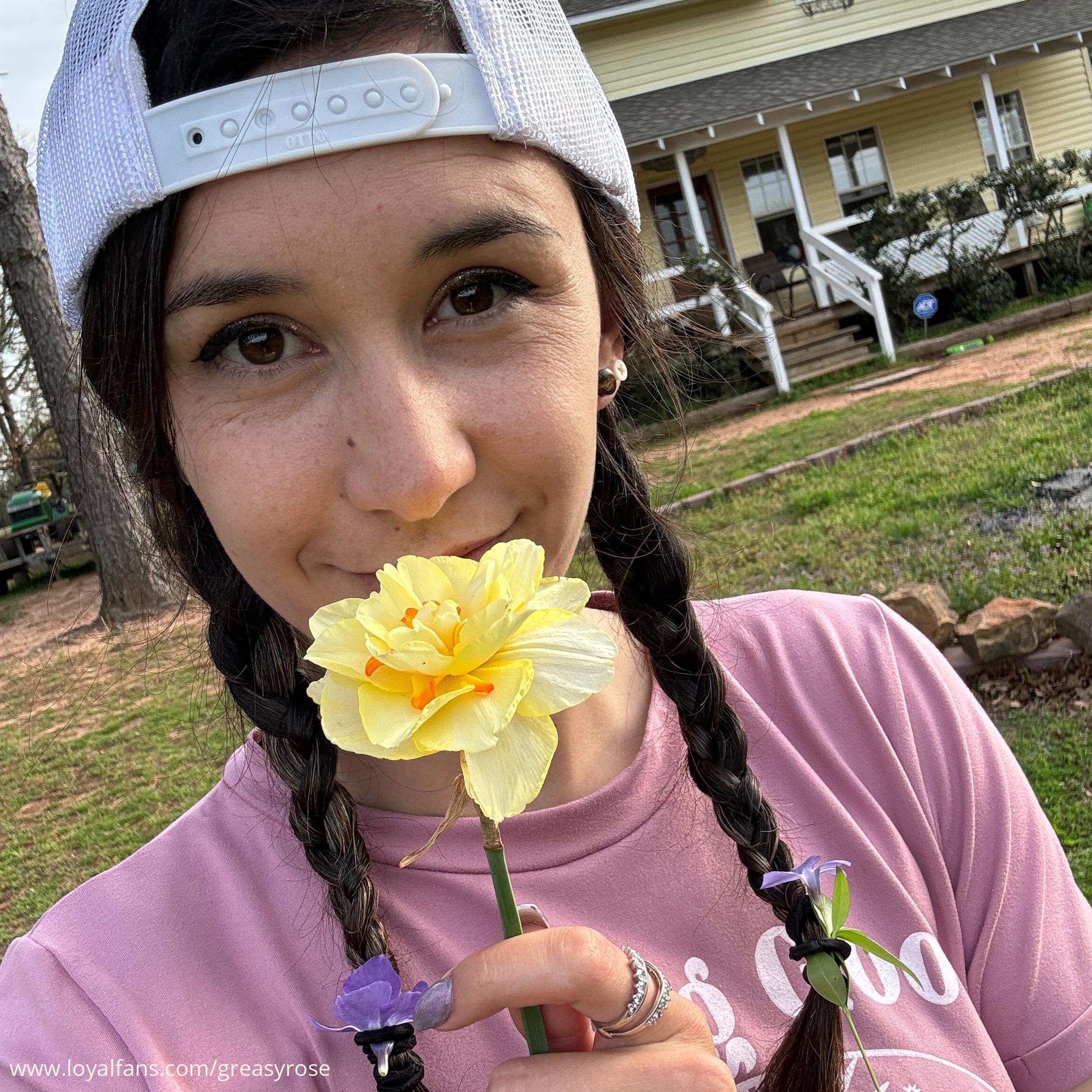 GreasyRose's videos and clips | Official account | LoyalFans