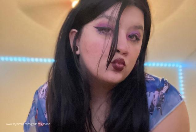 pay up piggys - goddess moon1 Official Photos | LoyalFans