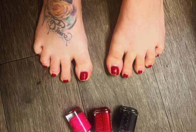 Pick my nail polish color! Flexible feet, dancers arch, goddess toes ...