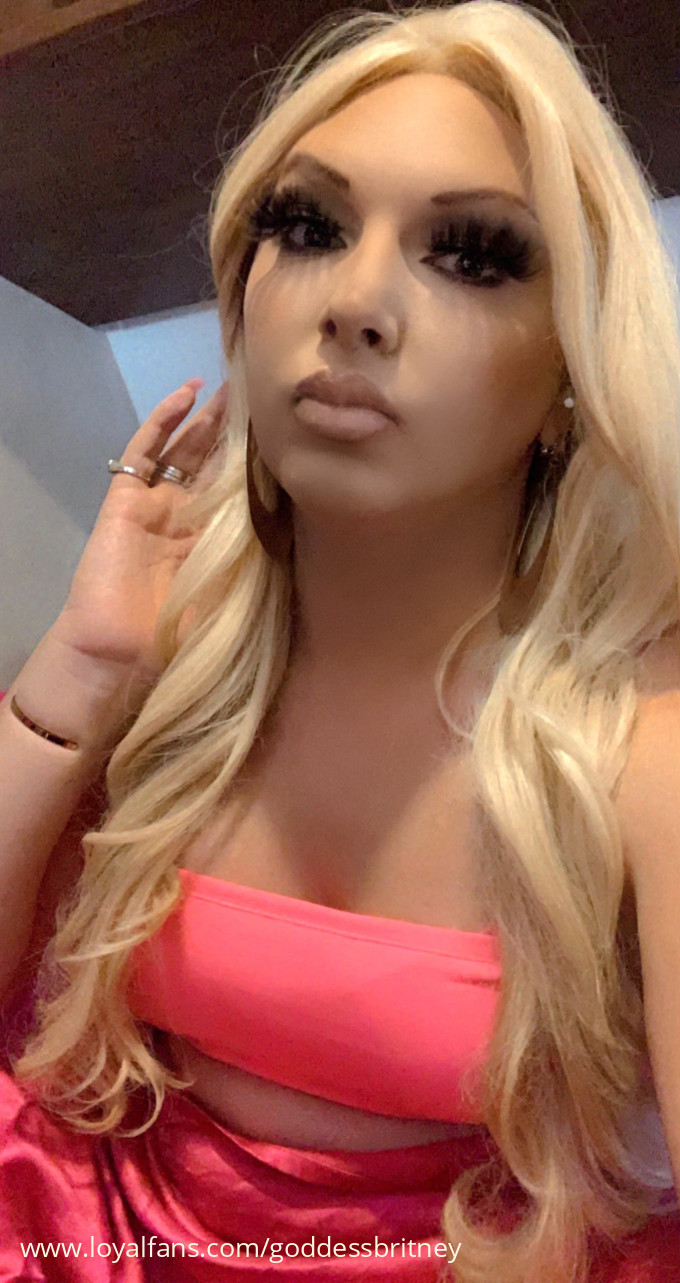 💖💖💖 - TS Goddess Britney Trans FinDom FemDom Official Photos | www.Loyalfans.com