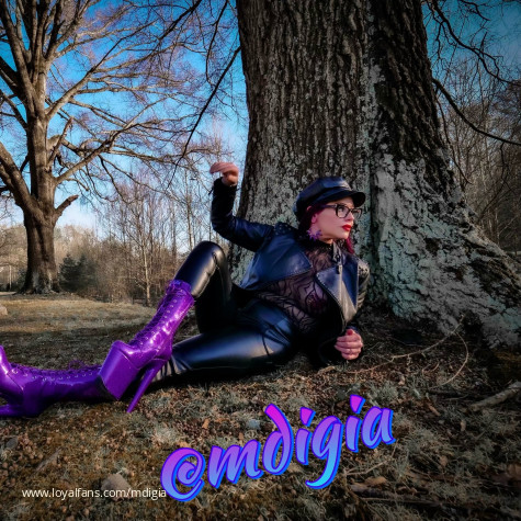 Mdigias Official Social Fan Page Loyalfans