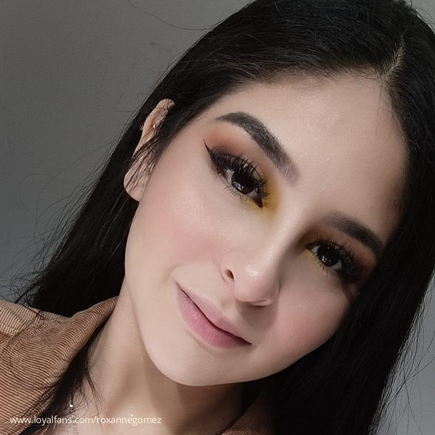 roxannegomez's Official Social Fan Page | LoyalFans