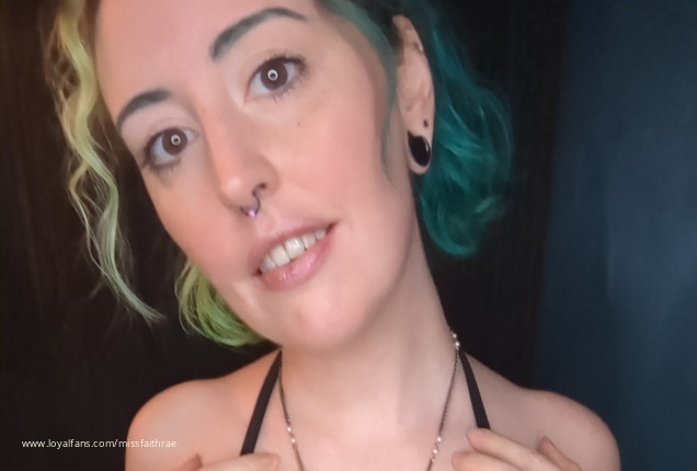 Fun fact, I made this body chain myself! - Miss Faith Rae Official Photos | LoyalFans