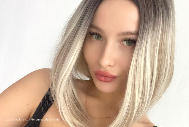 Pantyhose Addicted Freak Brianna Goddess Findom Official Profile