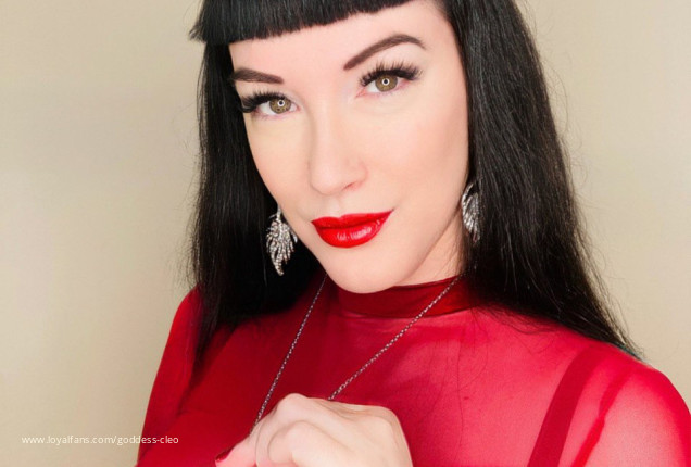 Cock Wobbles with Smurf... - Goddess Cleo Official Profile | www ...