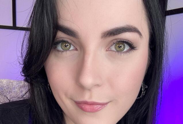 Live now! - Goddess Ruby Rousson FinDom Seductress and Mind Fucker Official Profile | www ...