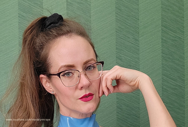 One Hundred Dollar Feet - Madalynn Raye Official Profile | www ... One Hundred Dollar Feet - Madalynn Raye Official Profile | www ...
