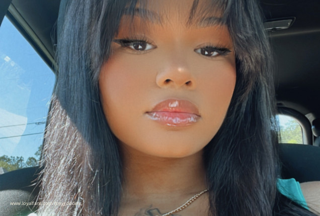 Oily soles - Financial Dominatrix Jessica Official Profile | www ...