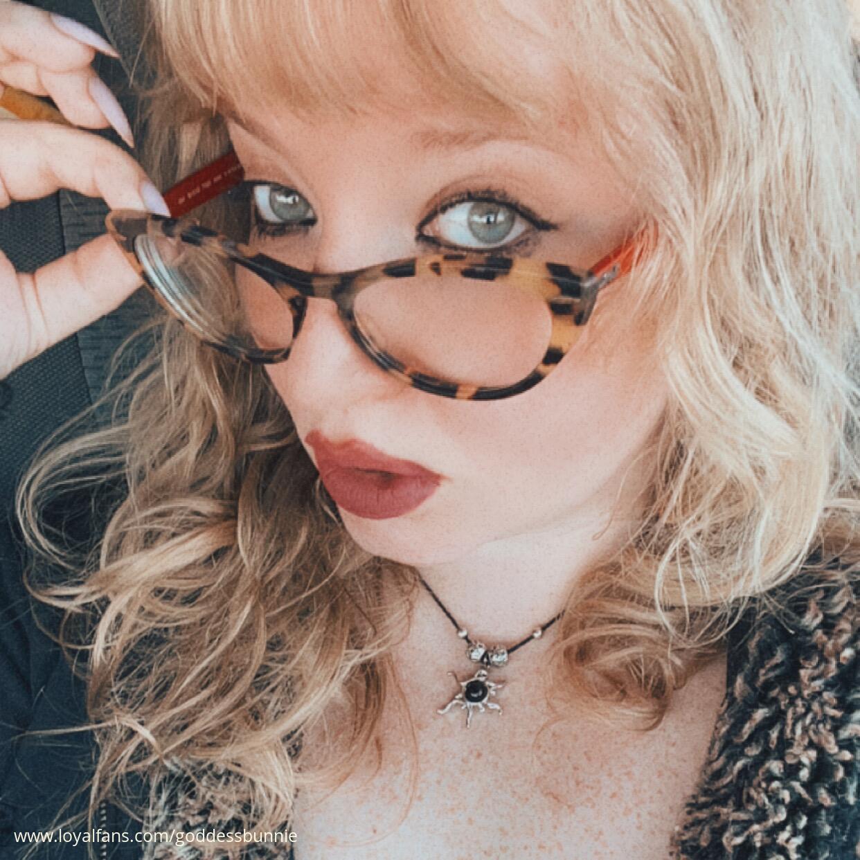 Bunnie Findom Brat's Official Social Fan Page | LoyalFans