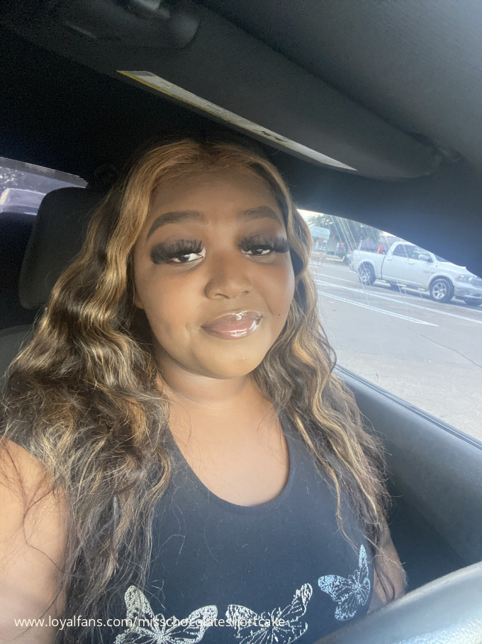 Check your dms - Misschocolateshortcake Official Photos | www.Loyalfans.com