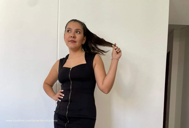 Julia's Bots - Latin Enf Productions Official Photos | www.Loyalfans.com