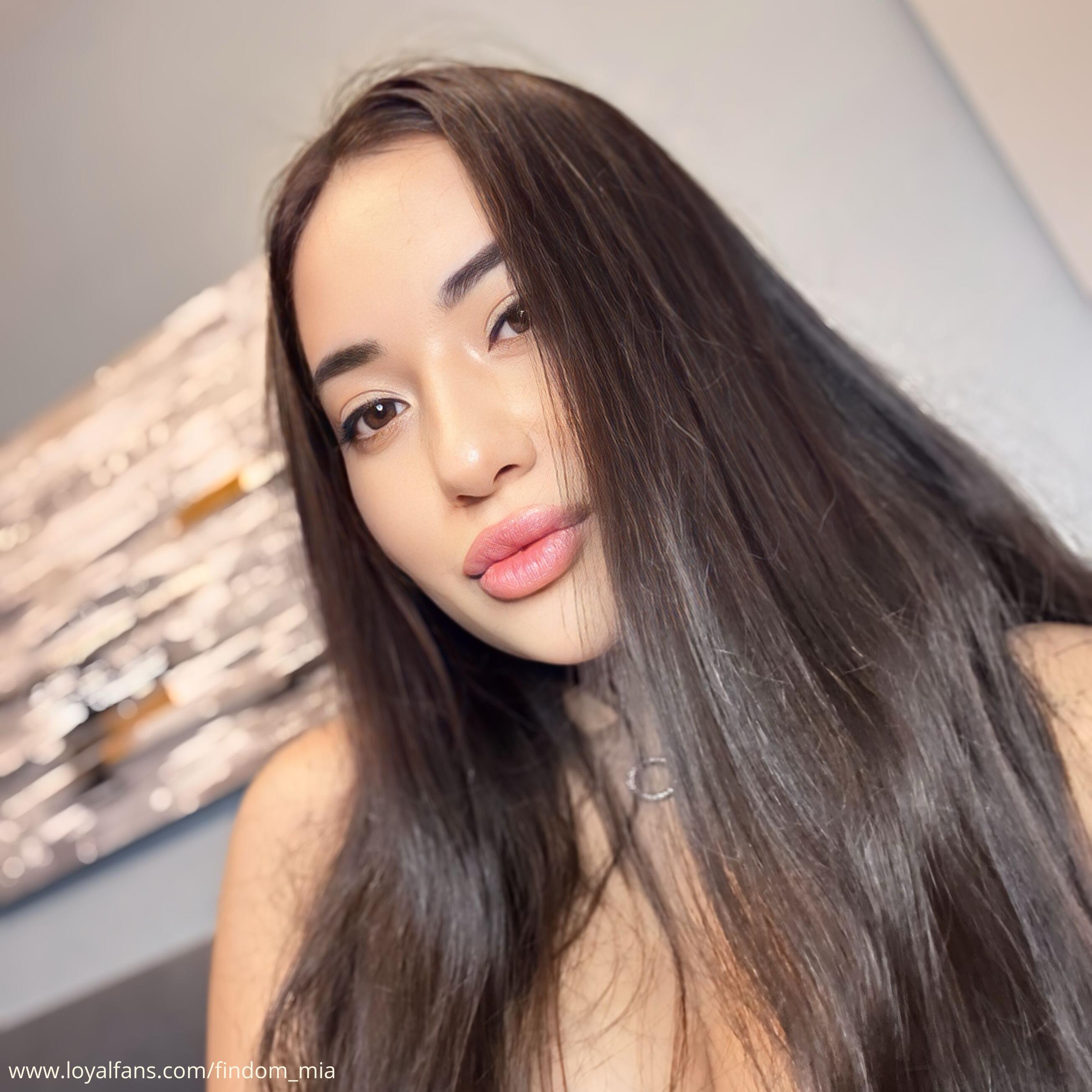 Mia Findom’s Official Social Fan Page | LoyalFans