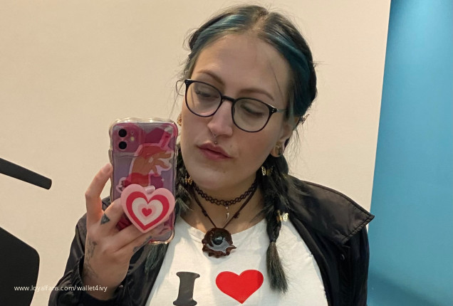 He Loves Taking My Strap POV - Simp 4 Ivy Official Profile | www ...