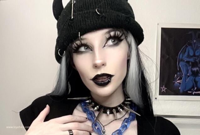 Cum jerk off with a goth chick! (Joi) - Goddess Kayla Lavigne Official ...