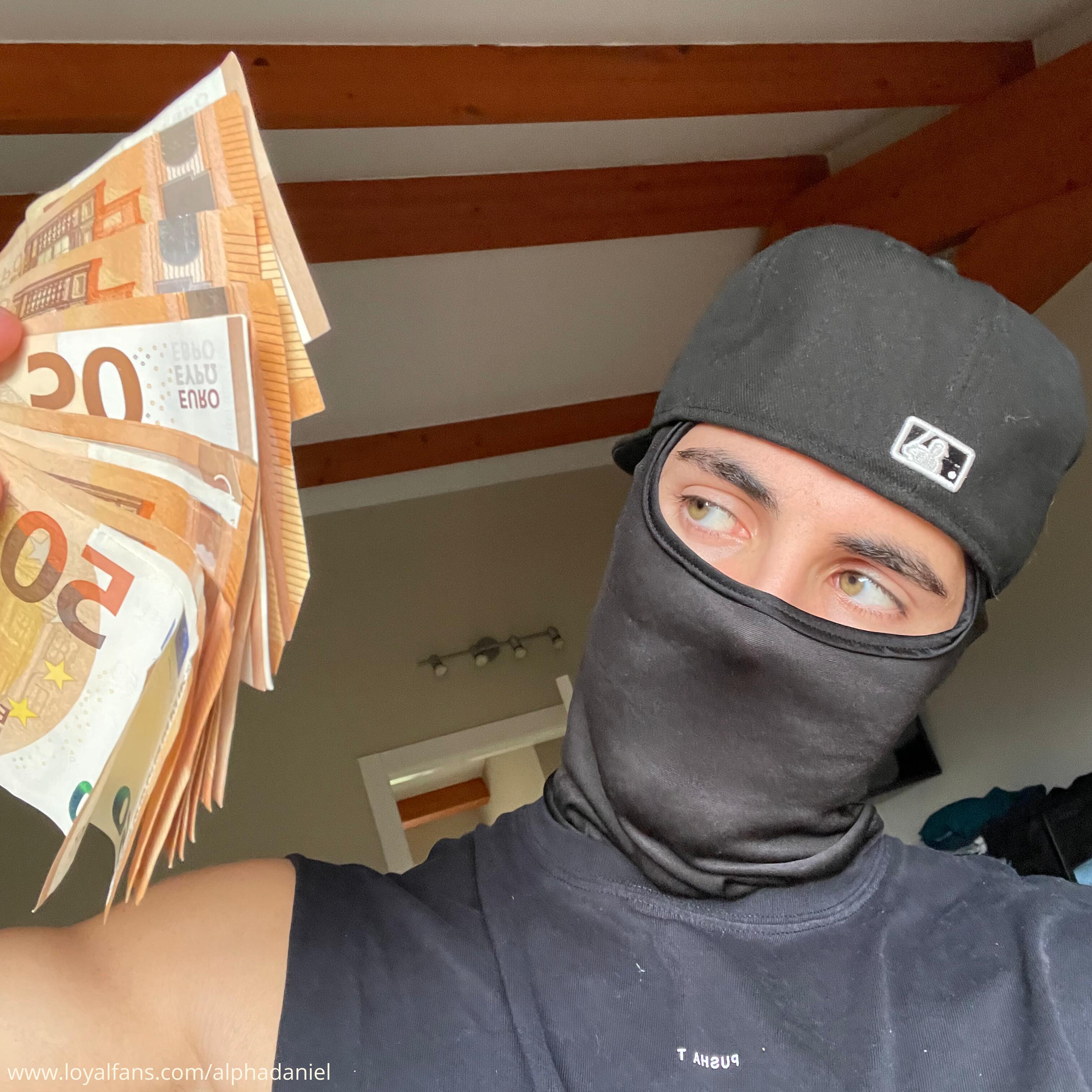 Alpha Daniel’s Official Social Fan Page | LoyalFans