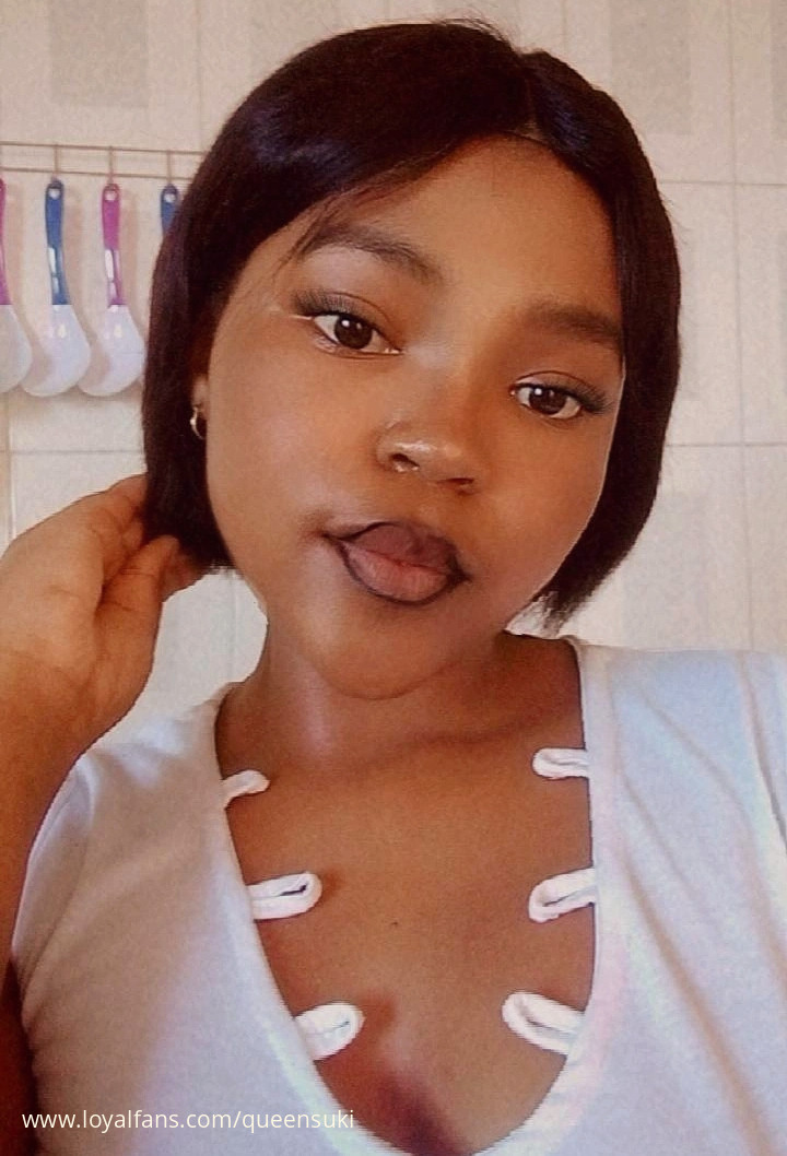 Queensuki's videos and clips | Official account | LoyalFans