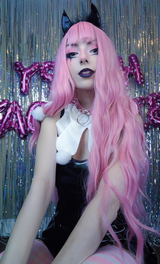 Dani Raine's videos and clips | Official account | LoyalFans