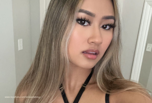 Cashmeet: Feet worship 👟🦶🏻 - GoddessJade Official Profile | www ...