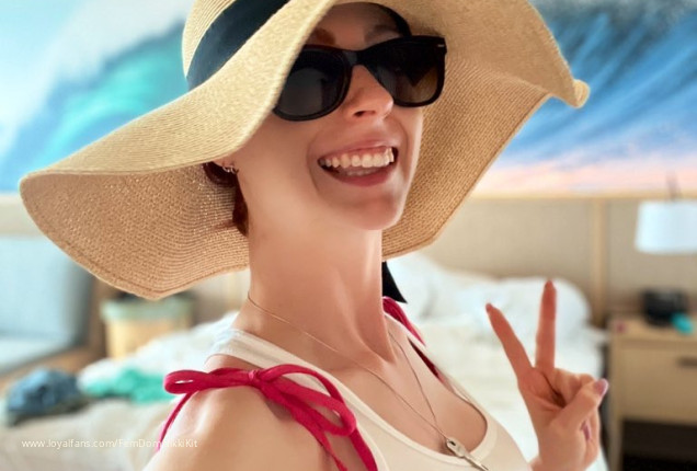 Good morning ☀️😃 - FemDom Goddess Nikki Kit Official Photos | LoyalFans