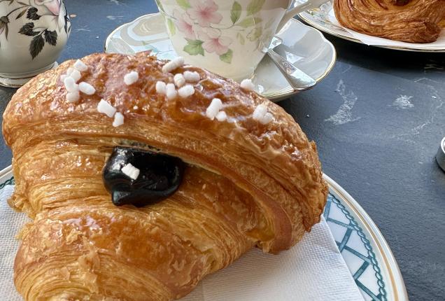 Yummy 🥰 - Mayrim Hay Official Profile | www.Loyalfans.com