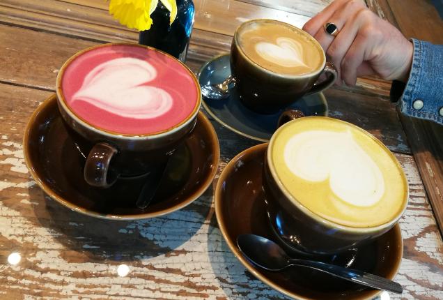 🥰☕️ Goddess is out with her GFs - Mayrim Hay Official Photos | LoyalFans