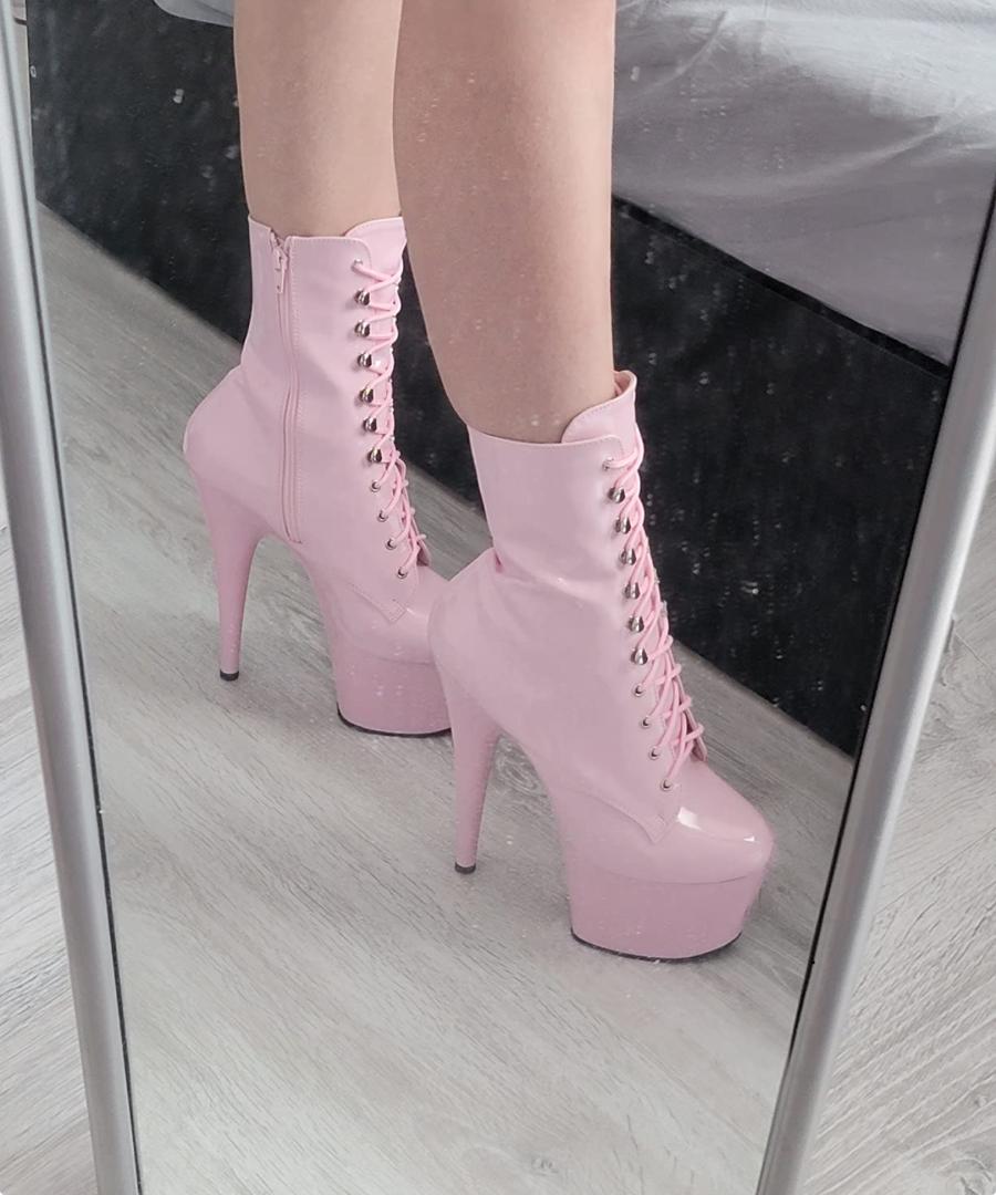 Findom Goddess Camilla’s Official Social Fan Page | LoyalFans