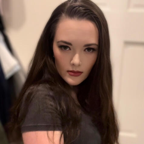 If you’re a good puppy I’ll sit on you 🍑 - Queenlillyxoxo Official ...