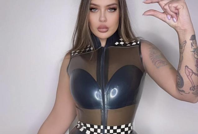 How and mean 😈 - Goddess Veronica Inked Official Photos | www.Loyalfans.com