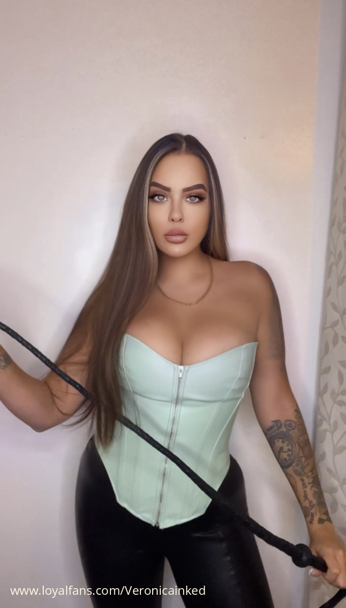 Online giving chores to little betas like you 😈 - Goddess Veronica Inked Official Photos | www ...