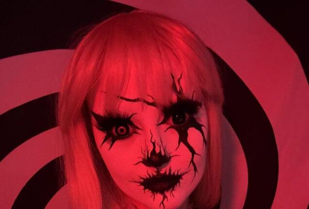 equal parts beautiful & terrifying - Miss Draculin Findom and Femdom Official Photos | www ...