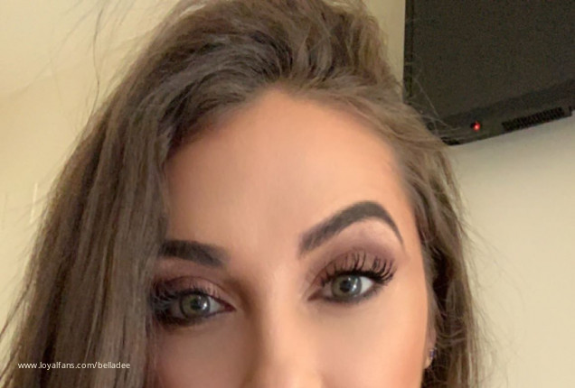 🤏🏽 - GODDESS BELLA OF FINDOM HYPNO Official Photos | www.Loyalfans.com