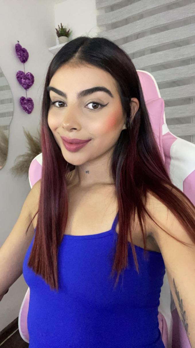 Juli g01’s Official Social Fan Page | LoyalFans