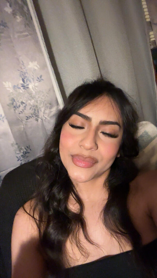 Scarleta’s Official Social Fan Page | LoyalFans