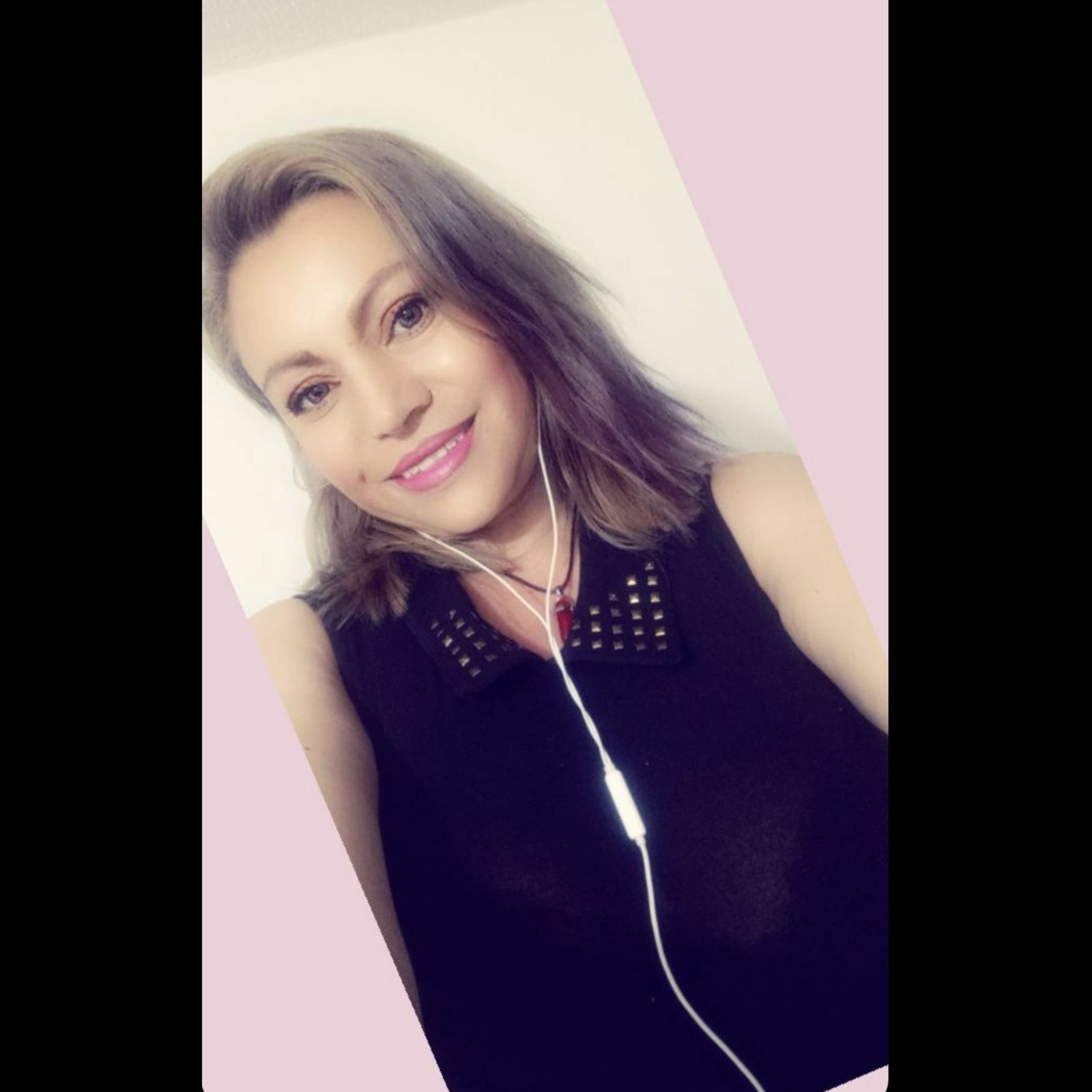 EmilyPinik’s Official Social Fan Page | LoyalFans