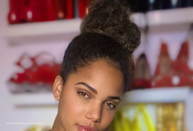 Don't stare into my eye too much - Miss Kixxy The Best Soft Femdom ...