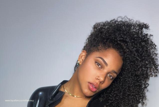 Do my subs love latex - Miss Kixxy The Best Soft Femdom Findom Ebony ...