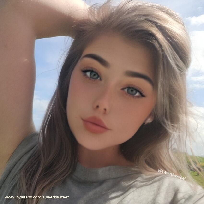 Sweetkiwifeet's videos and clips | Official account | LoyalFans