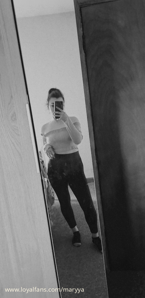 Dizzyy’s Official Social Fan Page | LoyalFans