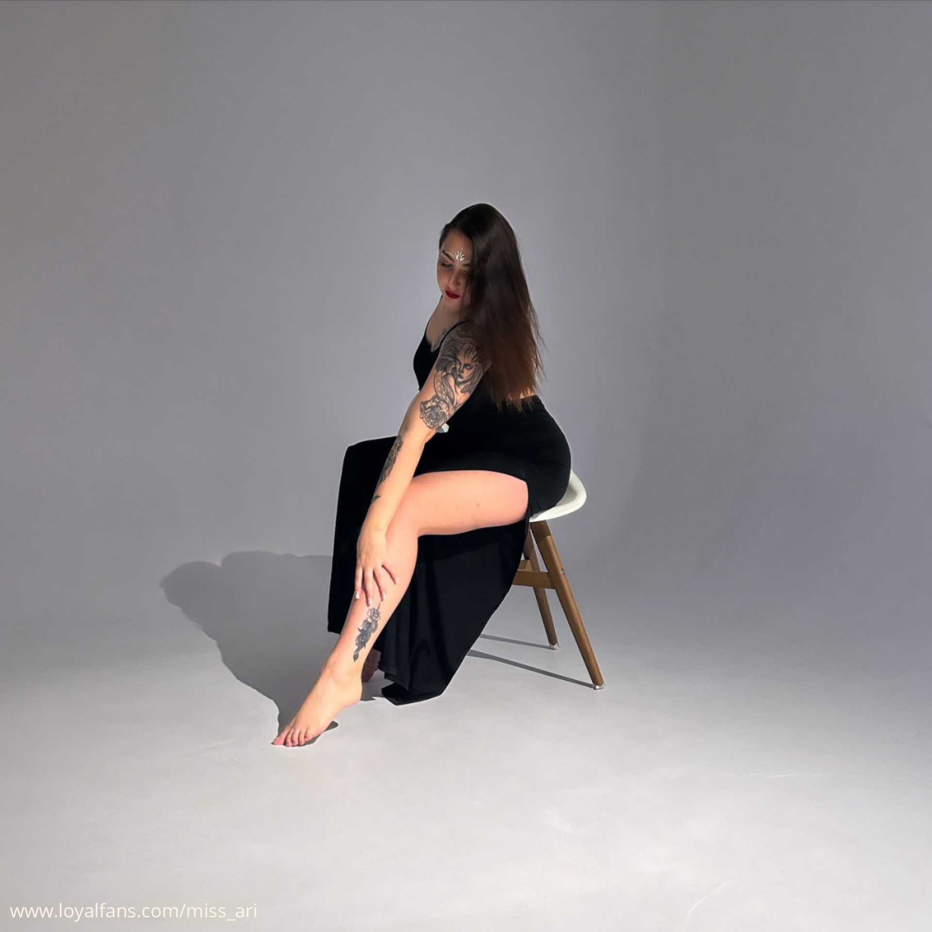 Miss_Ari's videos and clips | Official account | LoyalFans