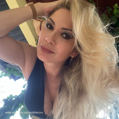 Do you like this special view? - Milf Electra Official Photos | www.Loyalfans.com