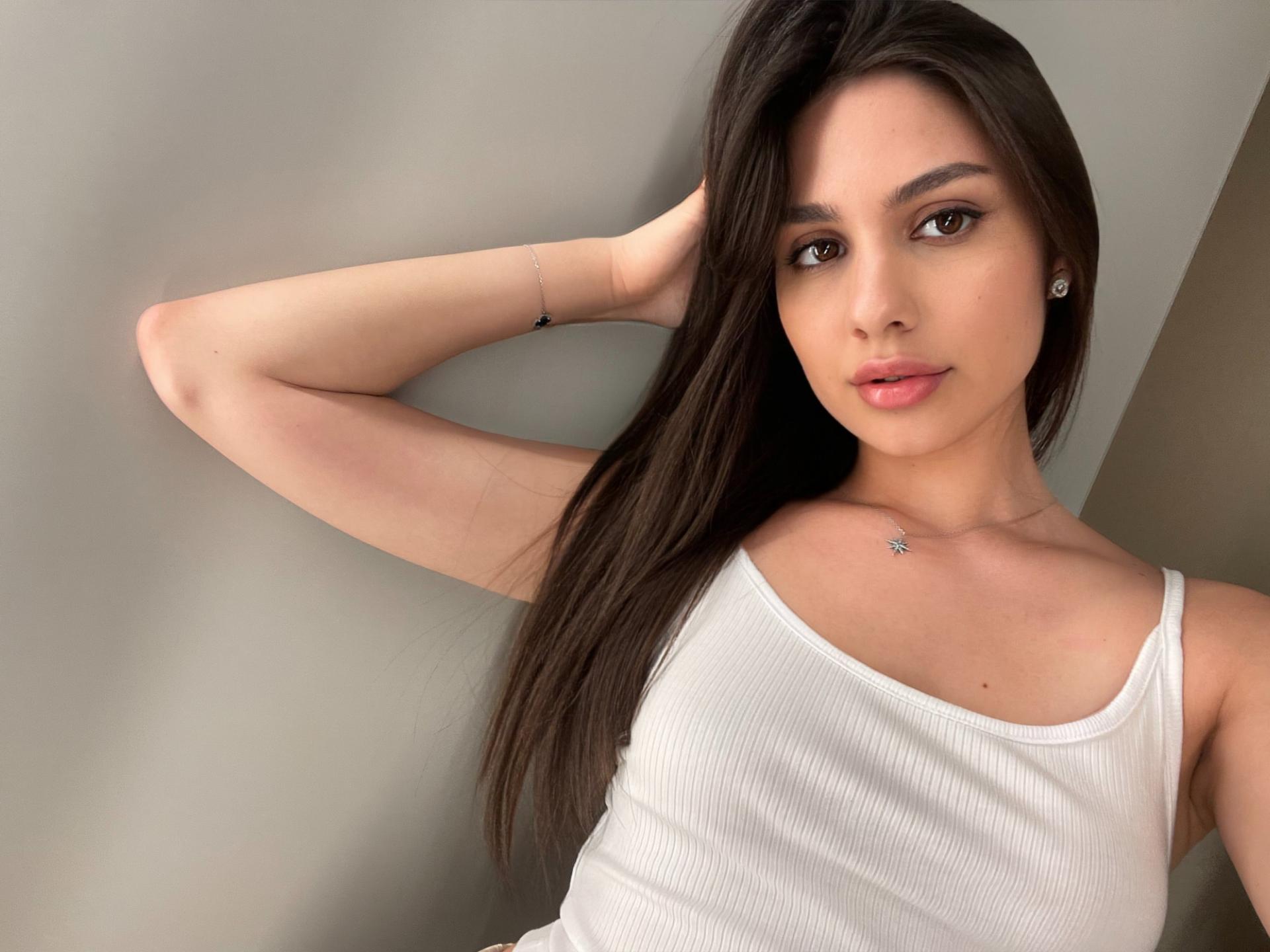 Adele_Rose06’s Official Social Fan Page | LoyalFans