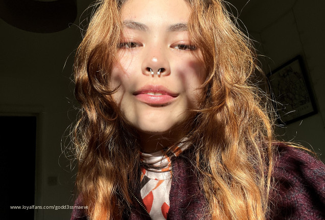 Body worship - Godd3ss Maeve Official Profile | www.Loyalfans.com