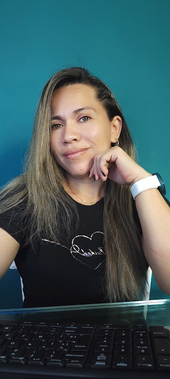 Carla Reyes’s Official Social Fan Page | LoyalFans