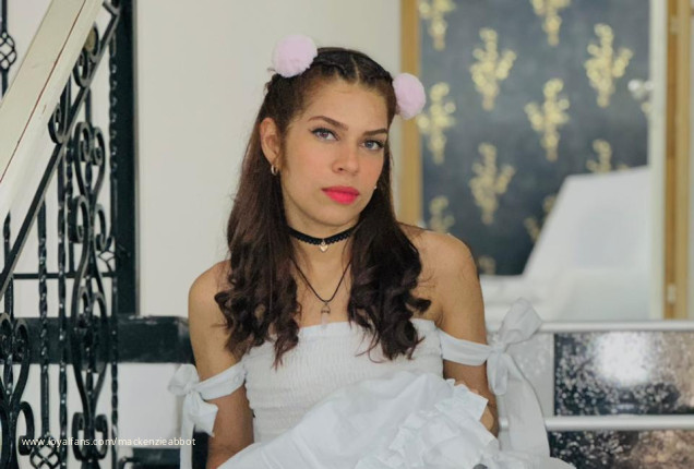 Guess what I am thinking...👿🔥 - MackenzieAbbot Official Photos | www ...