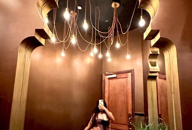 South Asian arches - Rani Punnani Official Photos | LoyalFans